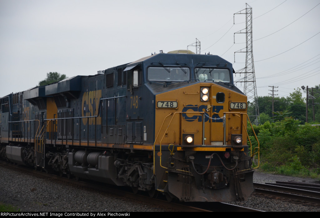 CSX 748
